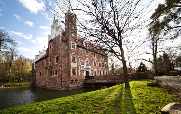 Wojnowice - polski zamek na wodzie - WP Turystyka