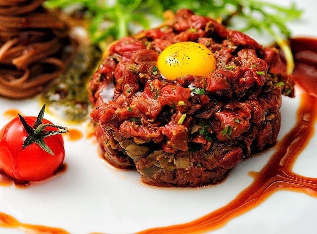 Takiego tatara jeszcze nie jadłeś. Gotowy w 15 minut - WP Kuchnia