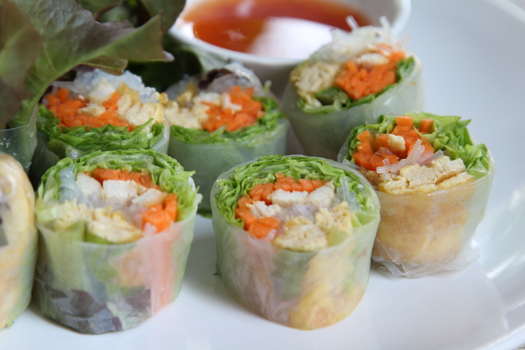 Mikołaj Rey poleca spring rollsy. Tak zrobisz je błyskawicznie - WP Kuchnia